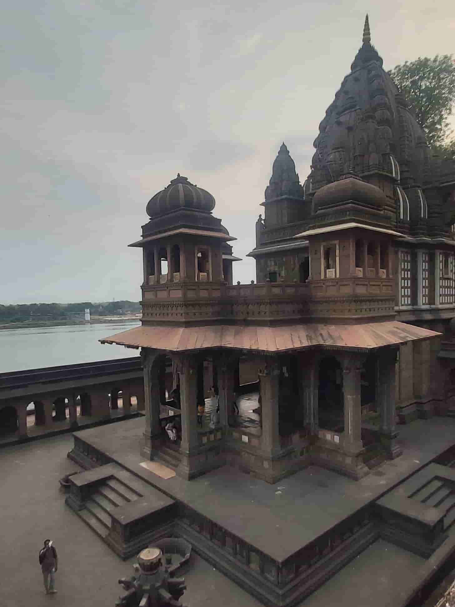 The Indian Saga | Authentic Indian Weaves and Arts